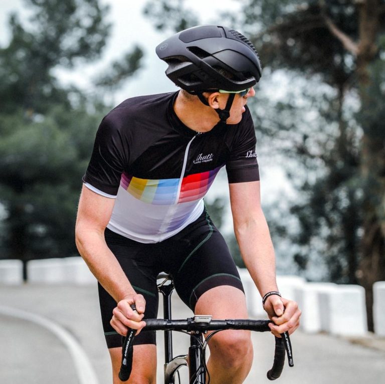 【レビュー】Shutt Velo Rapide - 大人なライドのための上質なクラシックジャージ - LOVE CYCLIST – ラブサイクリスト
