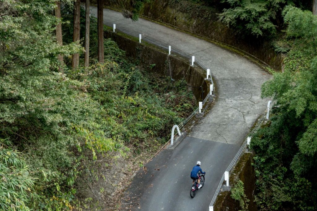 暖かさと軽やかさと。VERTEX LONDON「Essenceウィンドジャケット」レビュー - LOVE CYCLIST – ラブサイクリスト