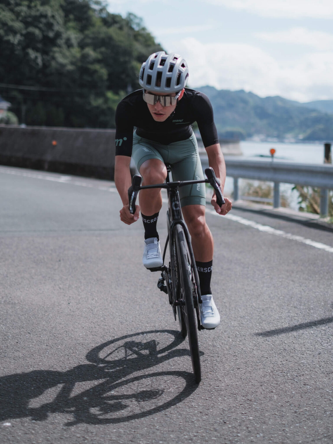 Roval Rapide Cockpitレビュー：Tarmac SL8以外に装着するとどうなるか。 - LOVE CYCLIST – ラブサイクリスト