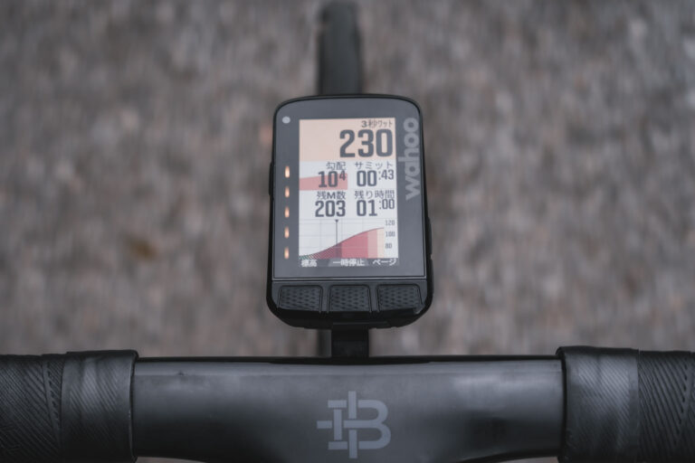 Wahoo ELEMNT ROAM v2 In-Depth Review: Why choose Wahoo over Garmin ...