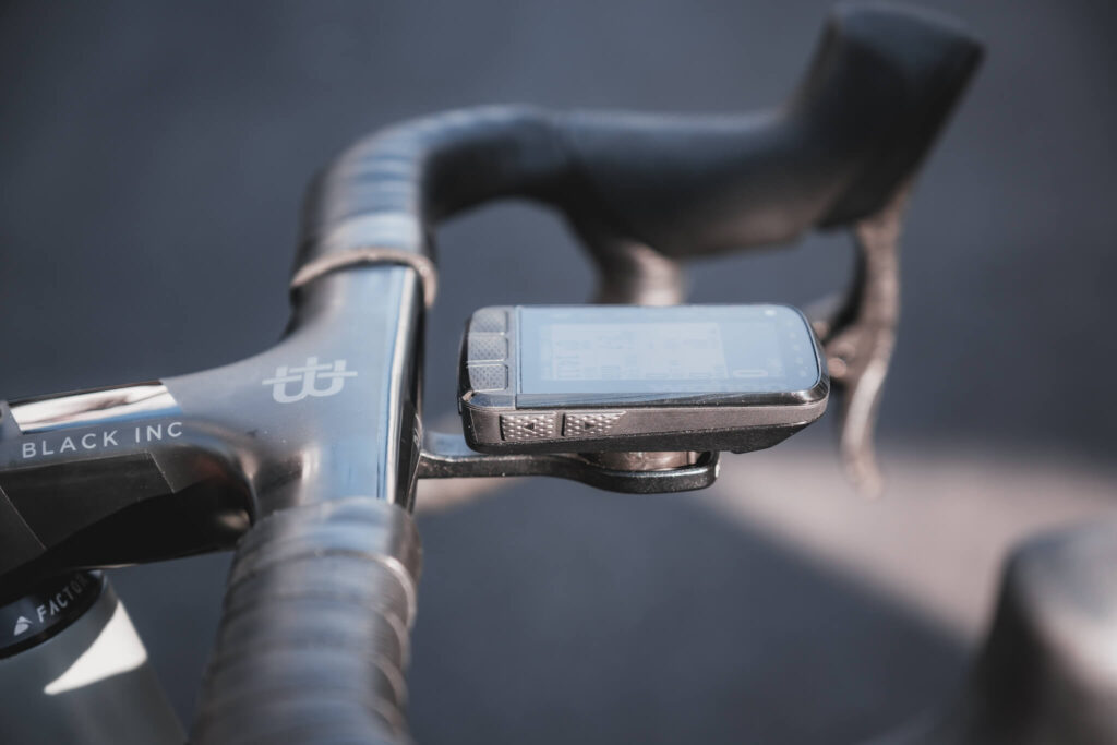 Wahoo ELEMNT ROAM v2 In-Depth Review: Why choose Wahoo over Garmin ...