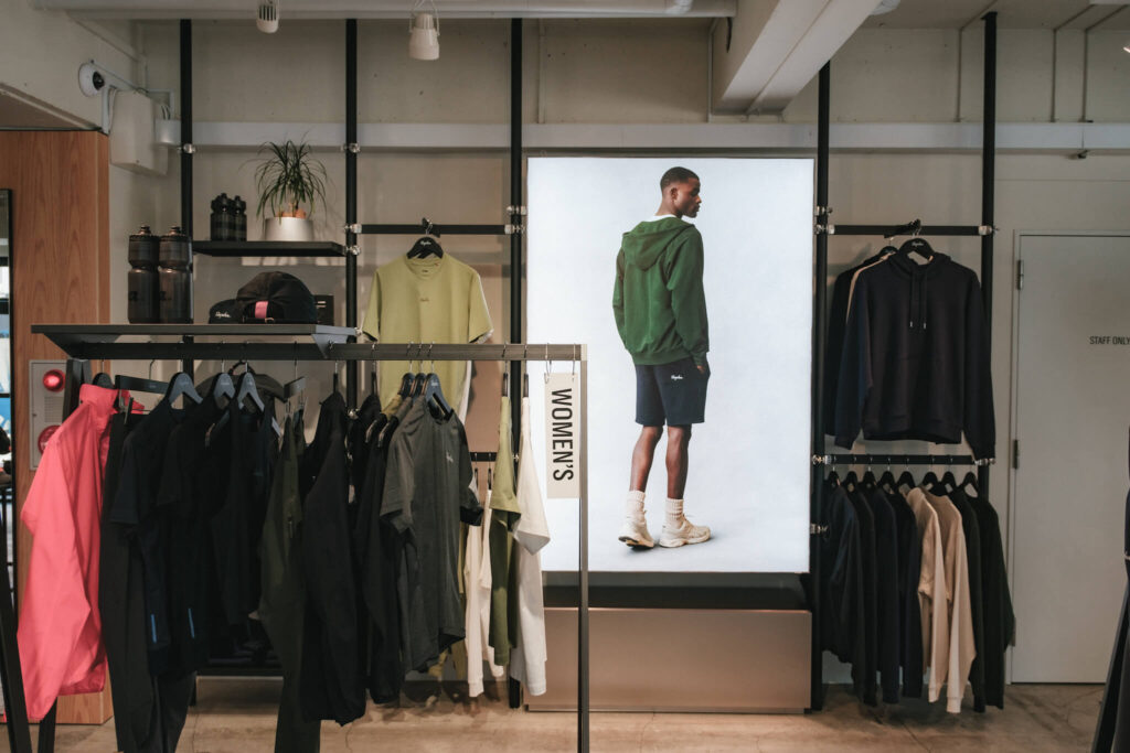 Raphaの今を知る：ブランドとスタイリングのすべて〈Part 1〉 - LOVE CYCLIST – ラブサイクリスト